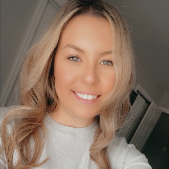 Kaitlin's Closet (@kaitlinjohns320) | Poshmark